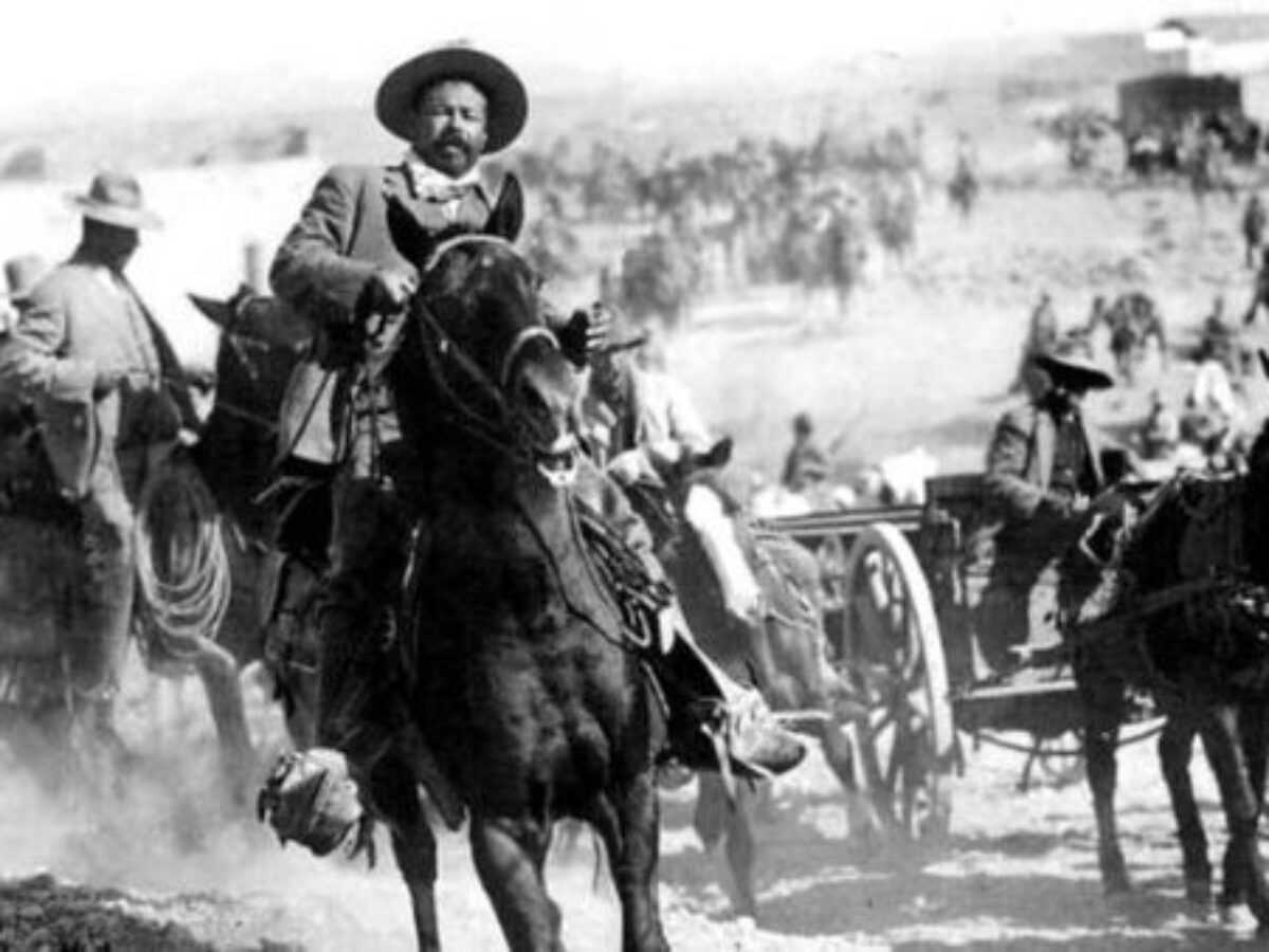 Pancho Villa cambió el caballo por la motocicleta; se le considera el ...
